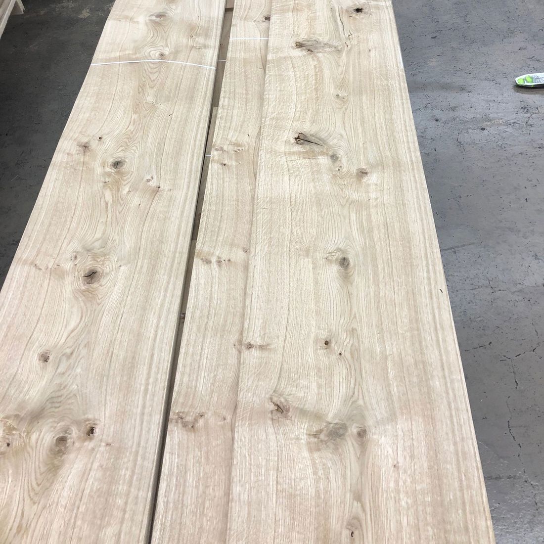 Real wood veneer Oak, pippy oak, Roser AG, Basel