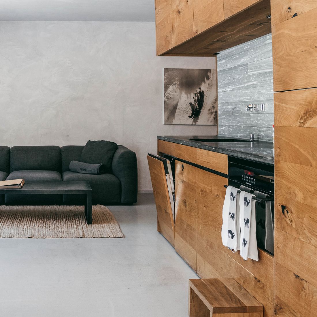 Real wood veneer Oak, pippy oak, Roser AG, Basel